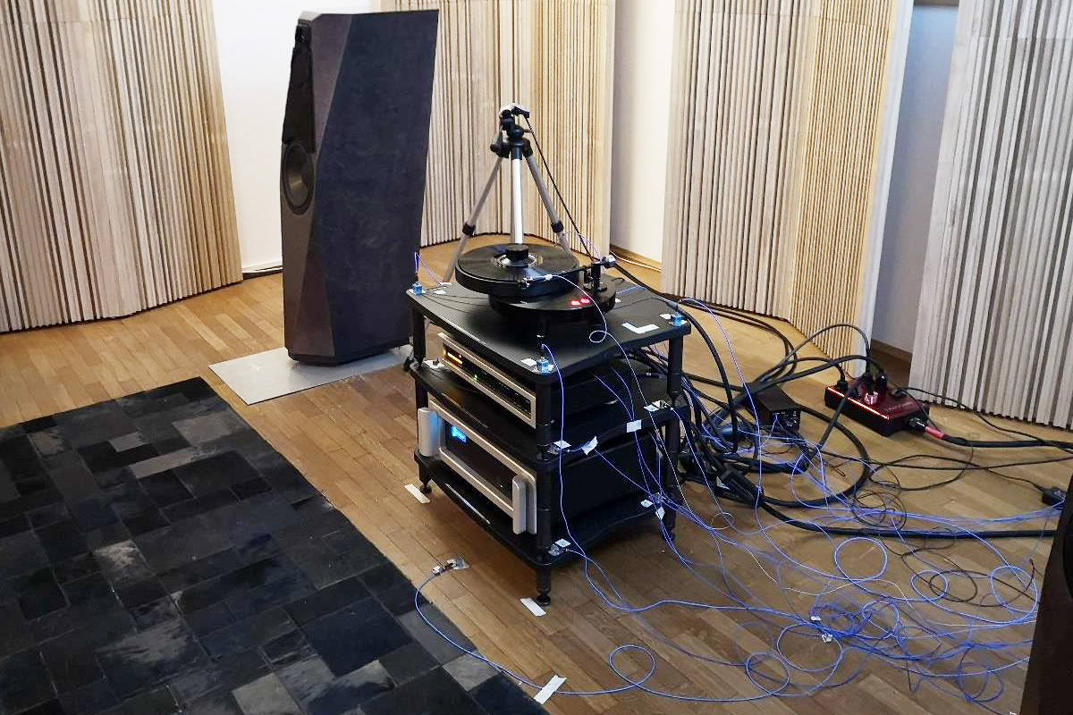 Cymbalon 2.1 - ארמה אודיו , ארון למערכת סטריאו , Audio Rack